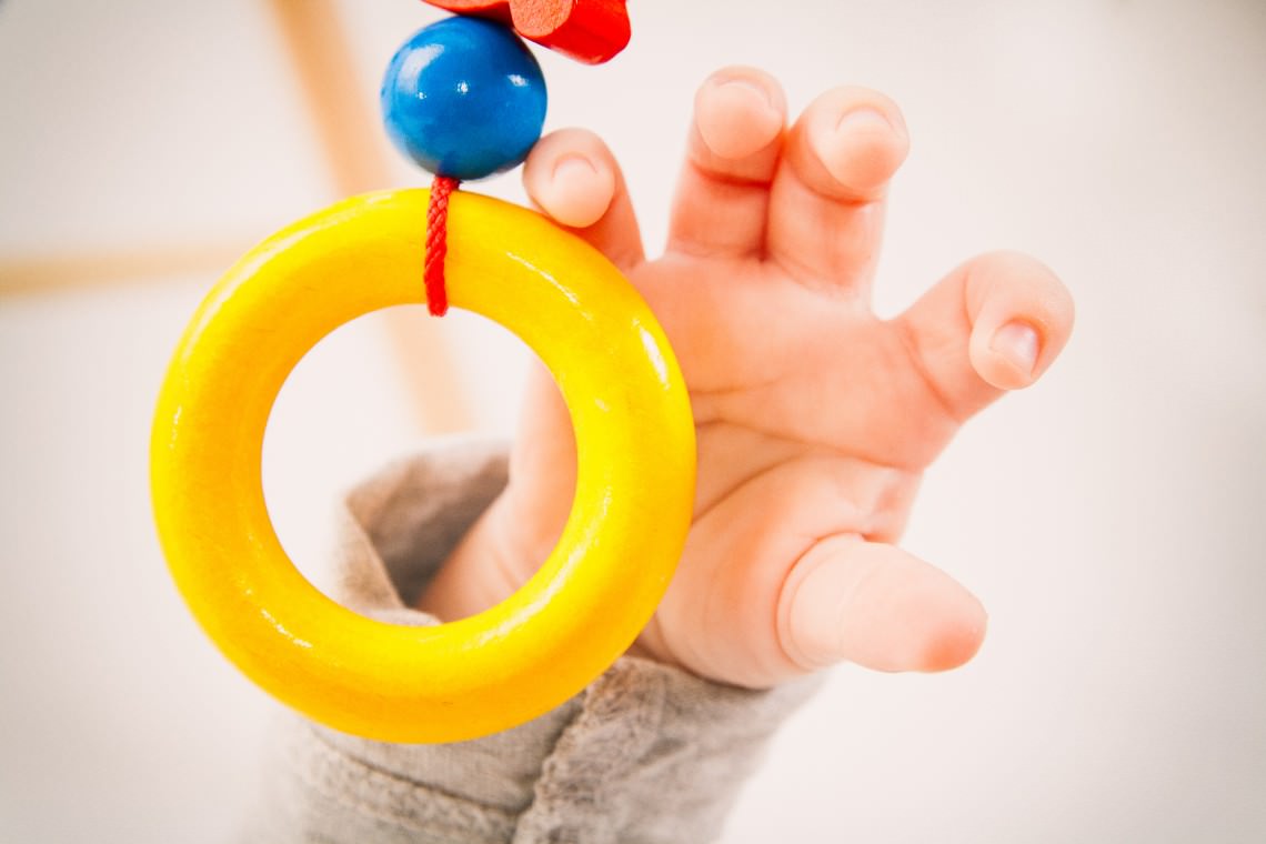 Baby & Toddler Fine Motor Skills Development Milestones & Activites